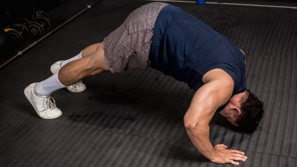 How To Do A Pike Push-Up - Healthify Magazine